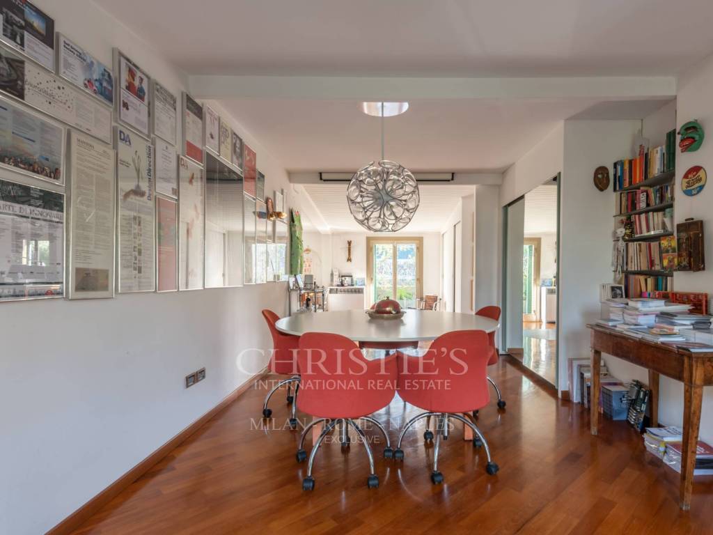 Vendita Attico in via Francesco Restelli Milano. Buono stato, posto auto, con terrazza, rif ...