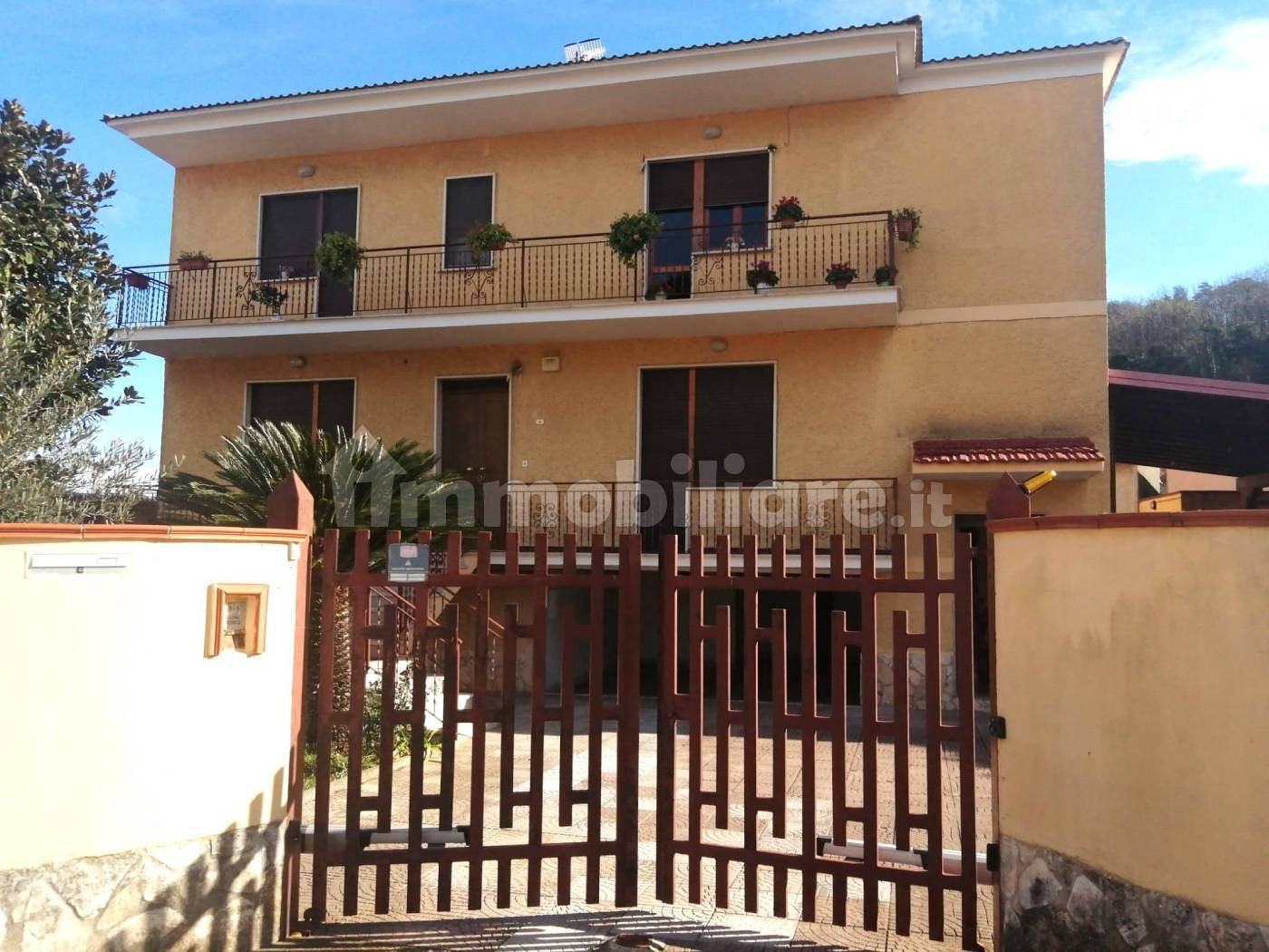 Appartamento via Bassiano 3, Centro, Sezze