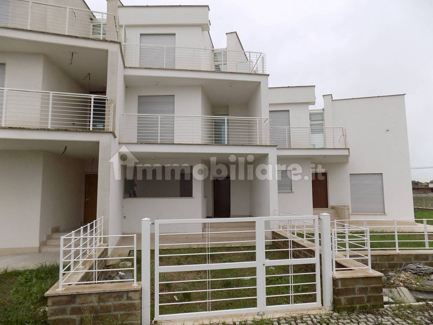 Villa plurifamiliare via Enrico Josi, Ostia Antica, Roma