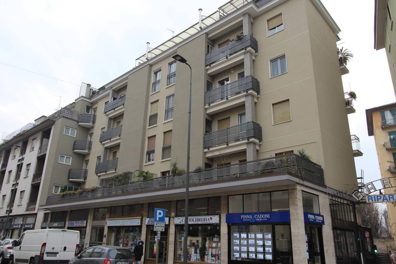 Trilocale via Salvatore Pianell 47, Ca&#x27; Granda, Milano