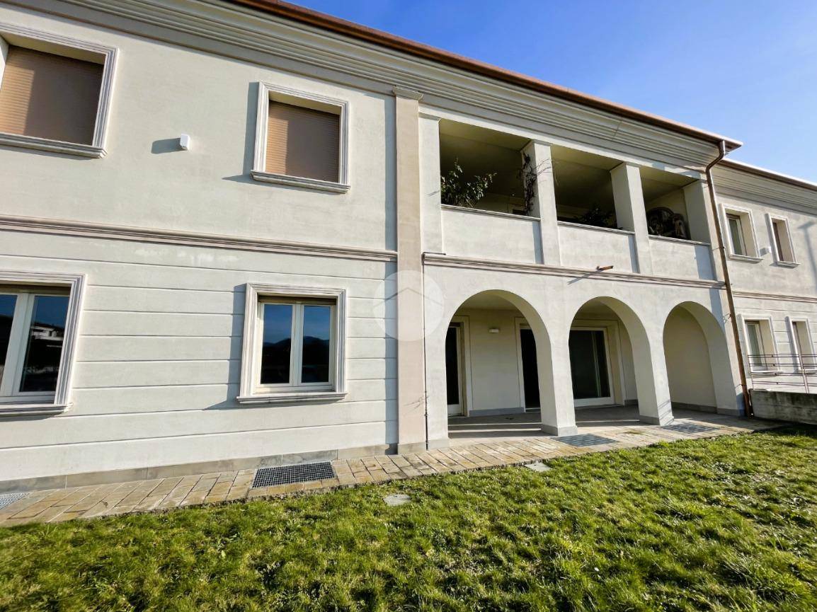 Quadrilocale via Ge  Carlo Alberto dalla Chiesa 6, Centro, Rovato