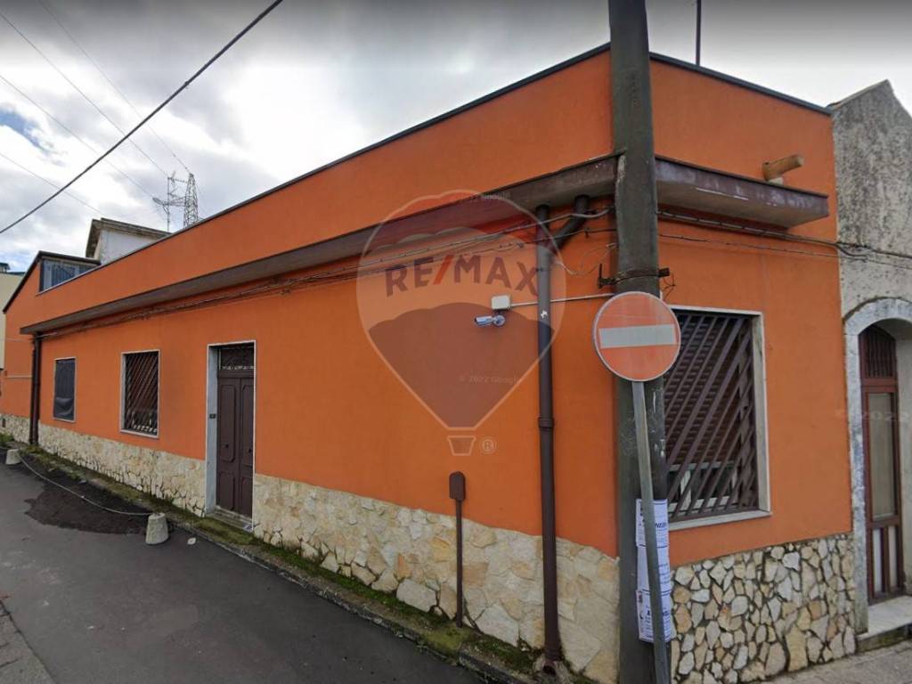 Vendita Terratetto unifamiliare in via Mandre 2/4 Acireale. Buono stato ...