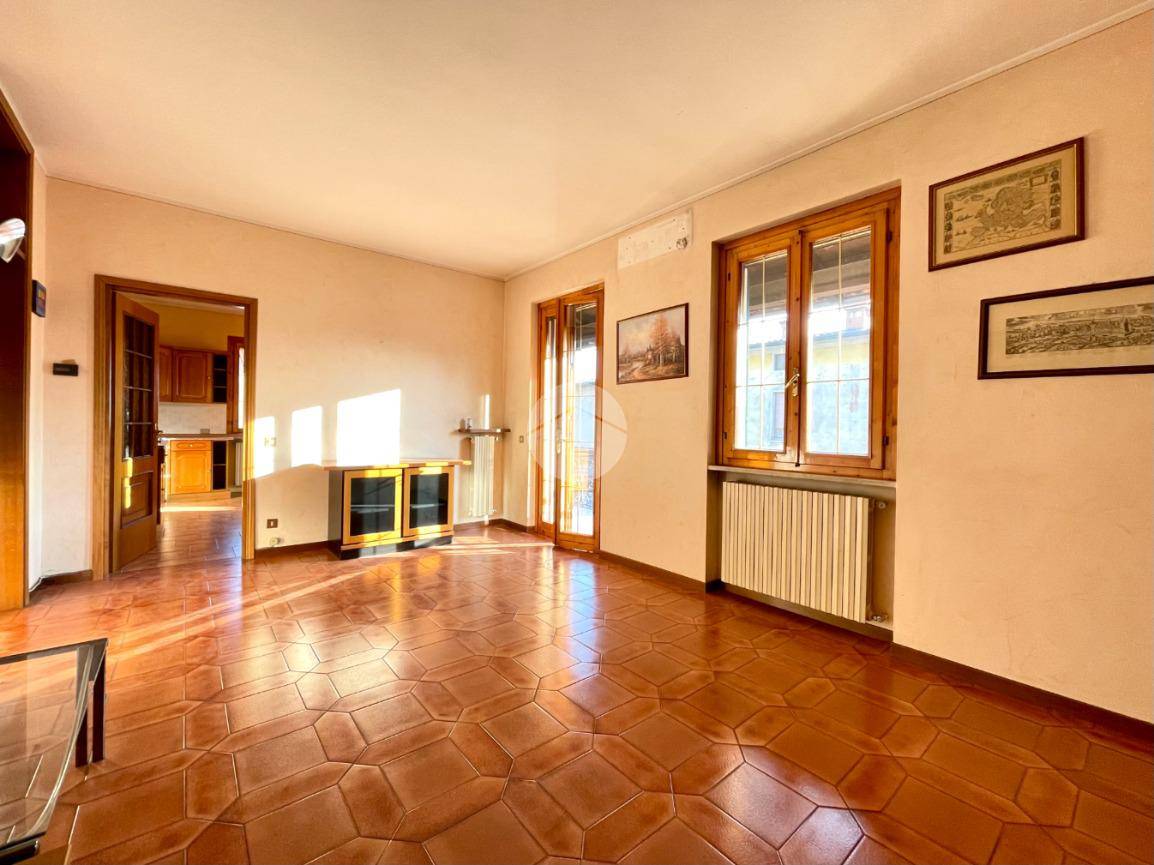 Appartamento via Perlasca 2, Centro, Azzano Mella