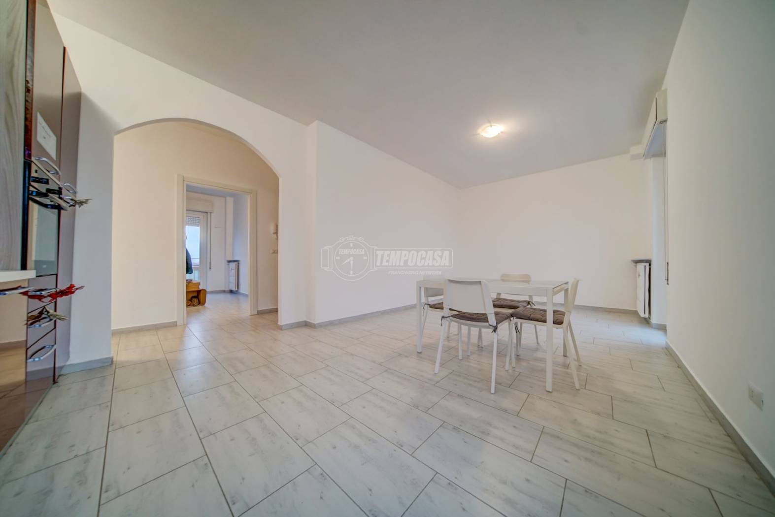 Quadrilocale via Giosuè Carducci 1/3, Galliate