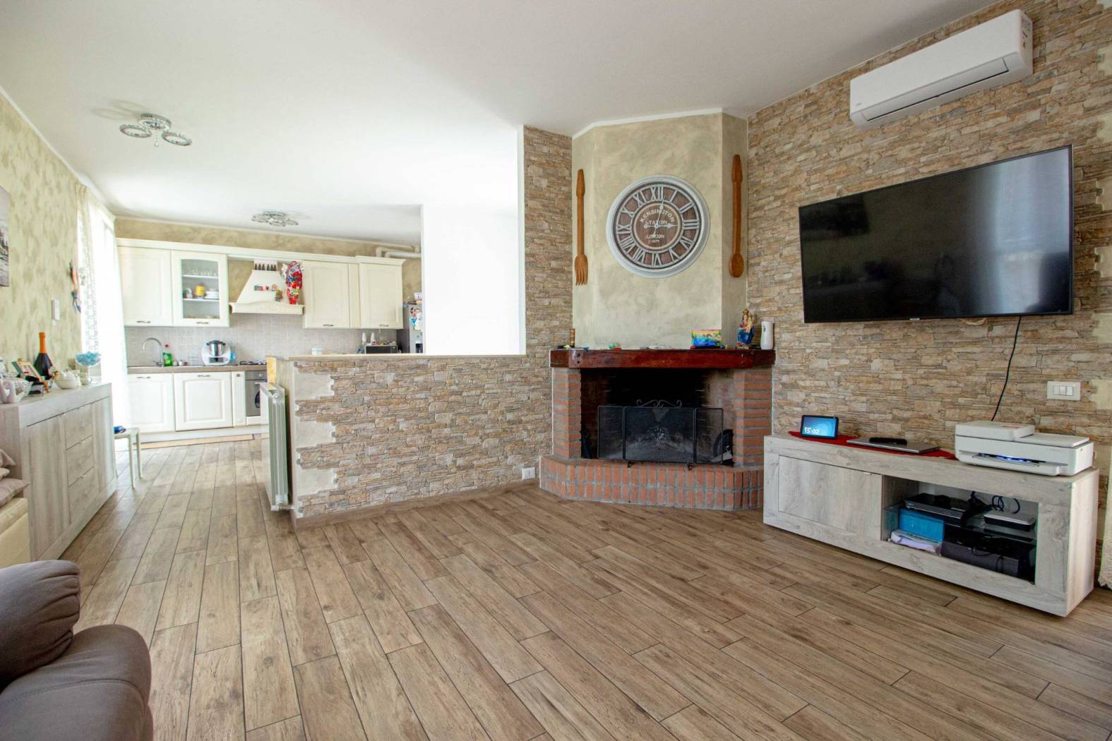 Trilocale via Galileo Galilei, Casorate Primo