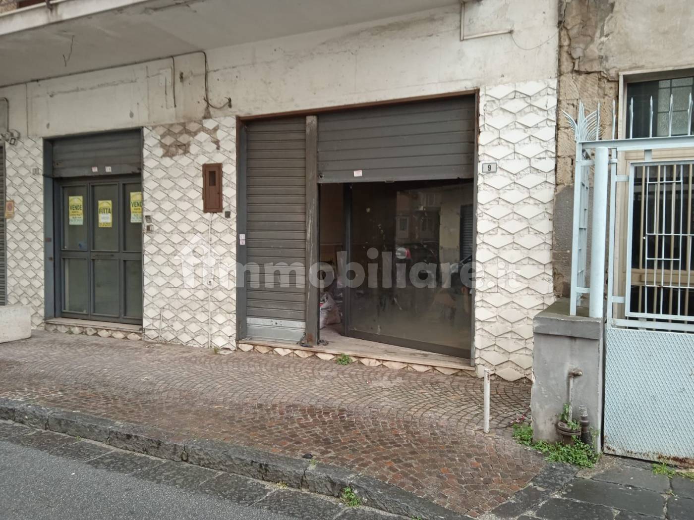 Locale commerciale in Vendita