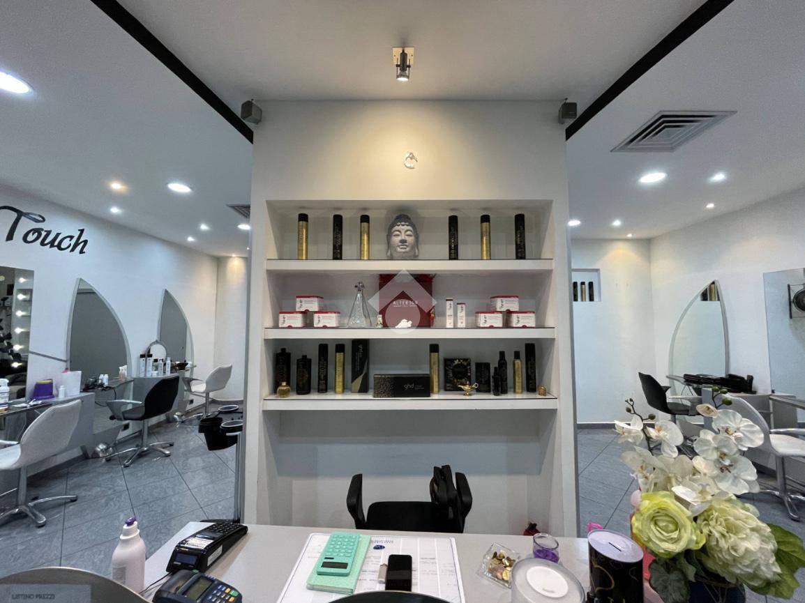 Locale commerciale in Vendita