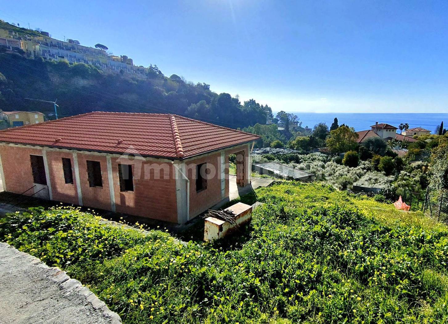 Villa unifamiliare Strada Vallegrande, Ospedaletti