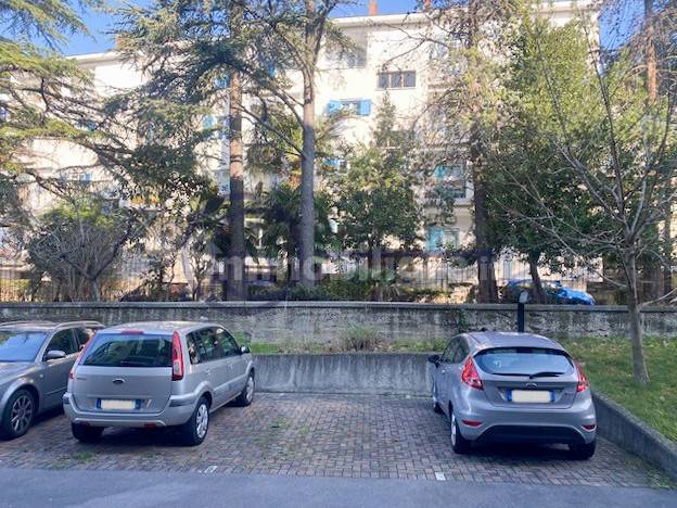 Posto auto - moto in Vendita