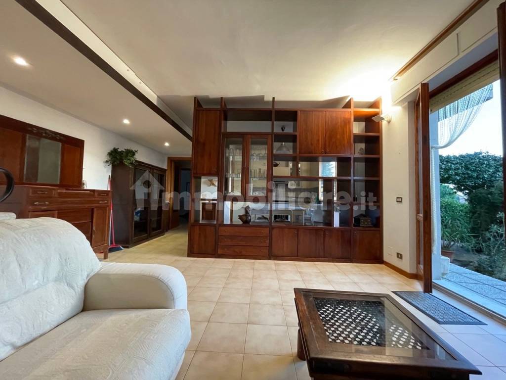 Vendita Appartamento Castelfidardo. Quadrilocale in via dei Castagni 9 ...