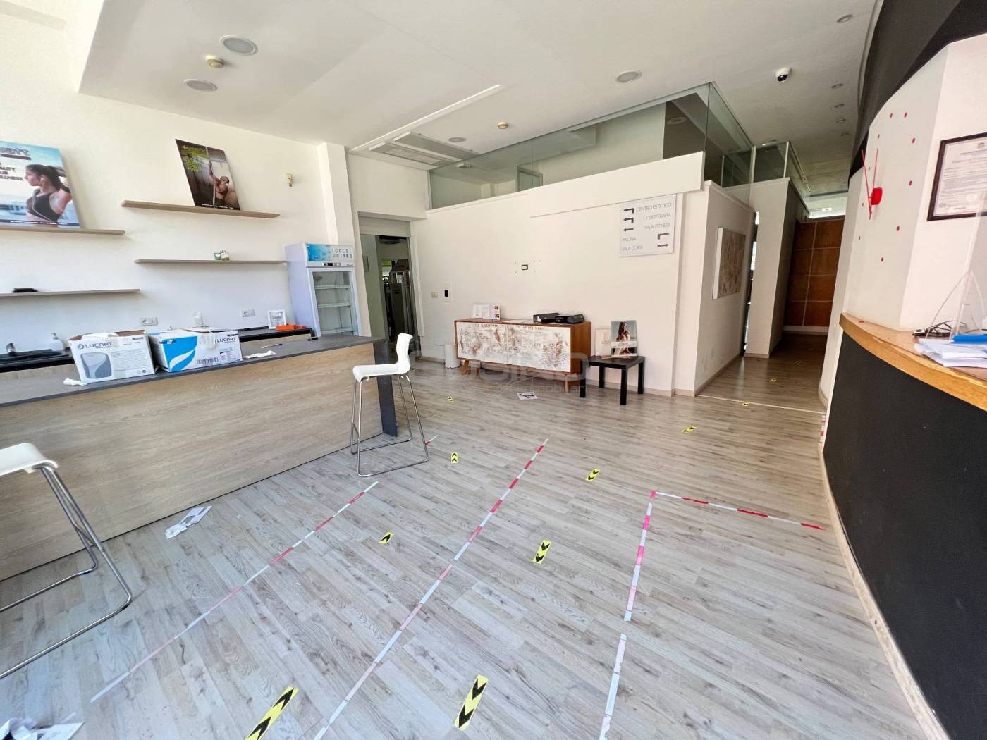 Locale commerciale in Vendita