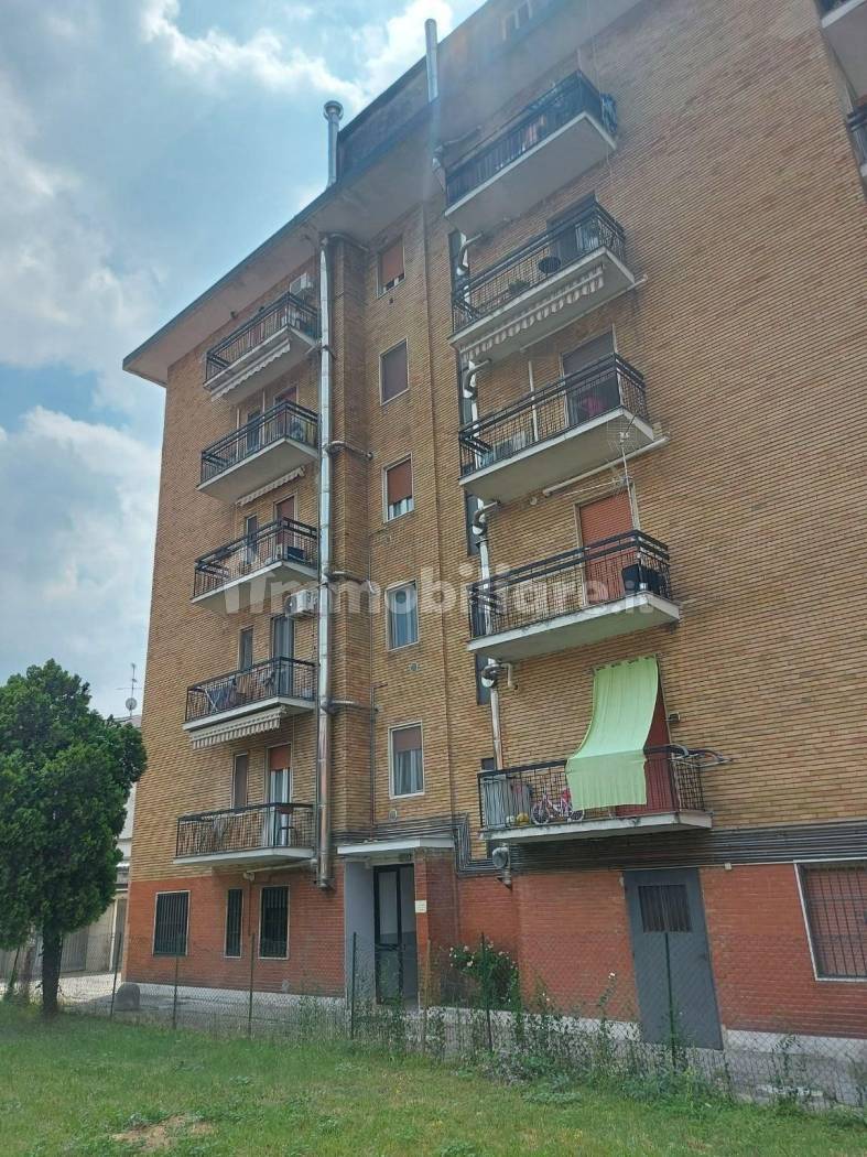 Bilocale via Nino Bixio 6, Sordio