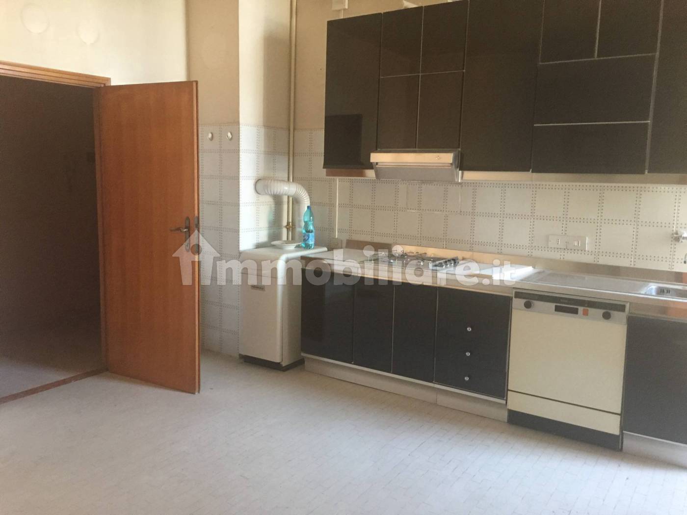 Quadrilocale piazza Caduti per la Libertà, Centro Storico, Ravenna