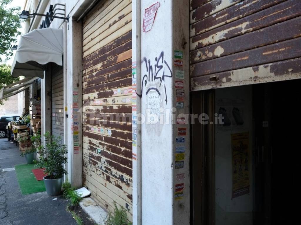 Magazzino - Deposito via Guglielmo Calderini 25, Roma, Rif. 100811975 ...