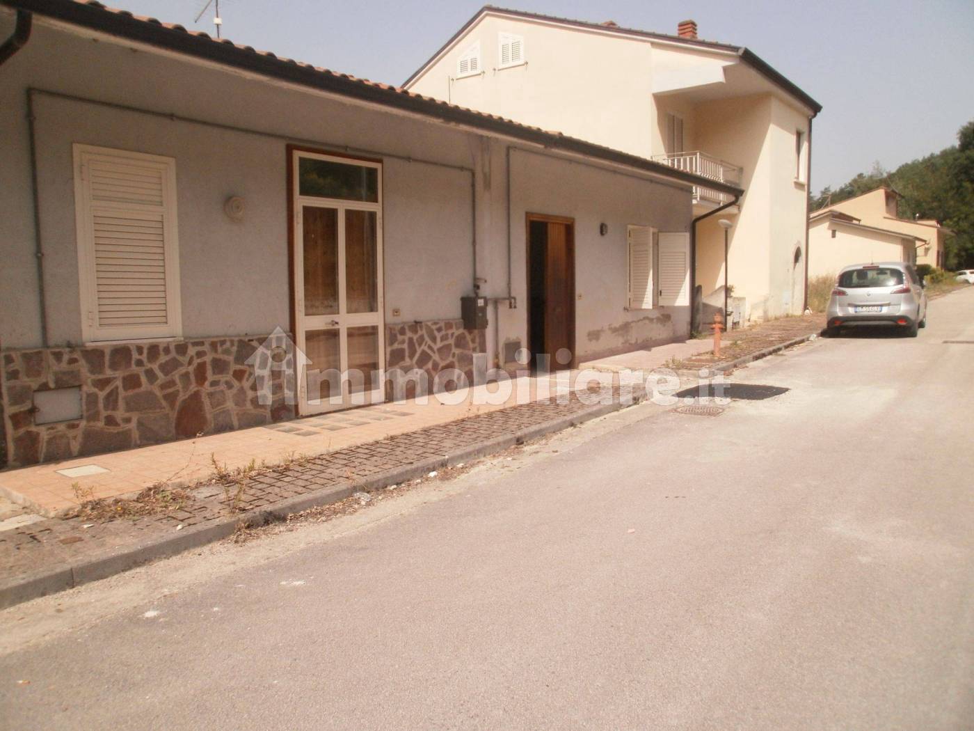 Villa a schiera via Macinanti 60, Tufo