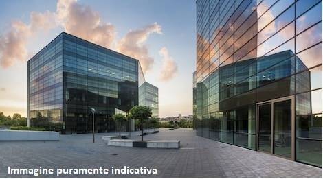 Locale commerciale in Vendita