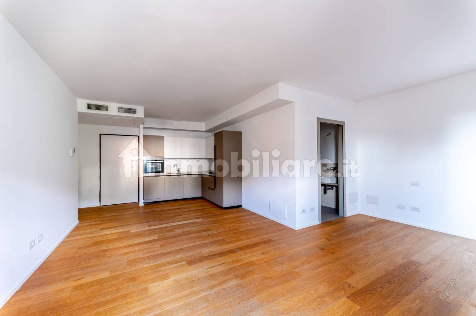 Monolocale nuovo, quarto piano, Quinto, Genova