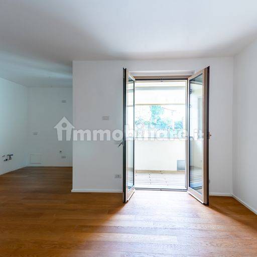 Trilocale nuovo, secondo piano, Quinto, Genova