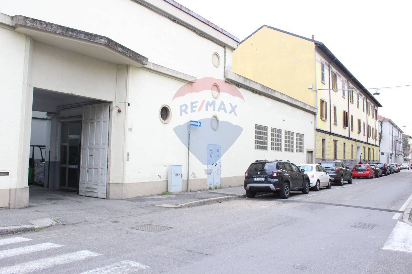 Locale commerciale in Vendita