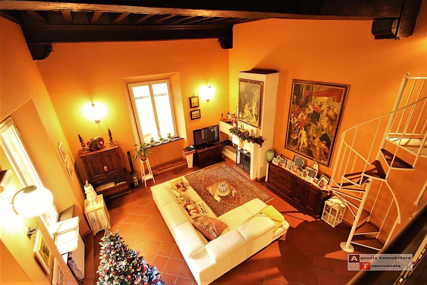 Appartamento via Santa Giustina, Piazza Napoleone - San Michele, Lucca