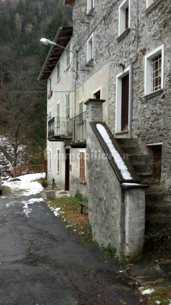Trilocale via Giacomo Bruto 6, Centro, Castello dell'Acqua