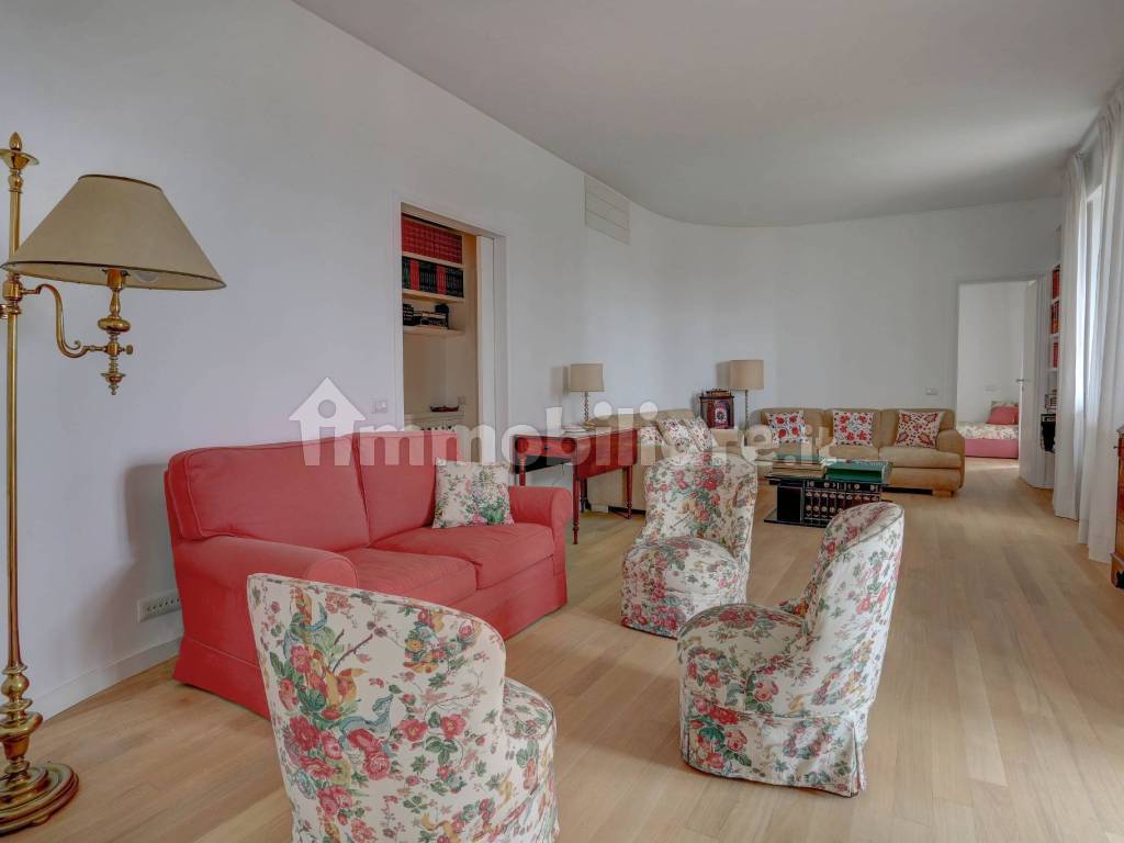 Affitto Attico in largo Messico 1 Roma. Ottimo stato, con terrazza, rif ...