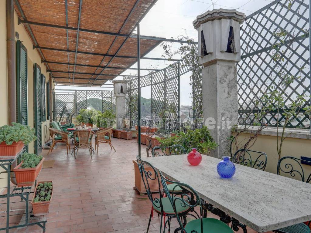 Affitto Attico in largo Messico 1 Roma. Ottimo stato, con terrazza, rif ...