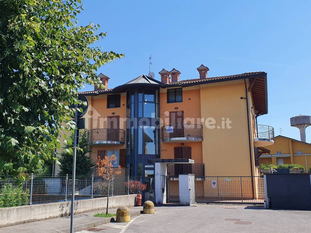 Vendita Appartamento Morengo. Bilocale, Buono stato, secondo piano, con ...