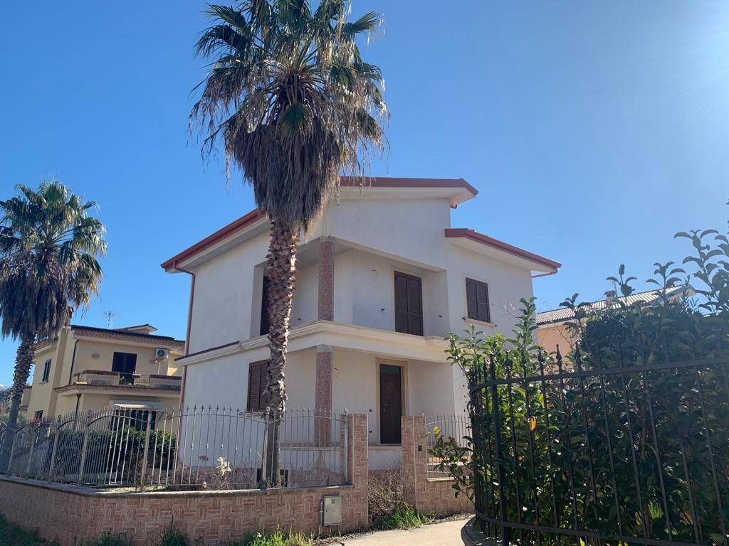 Villa unifamiliare via Lauro, Cotura, Scalea