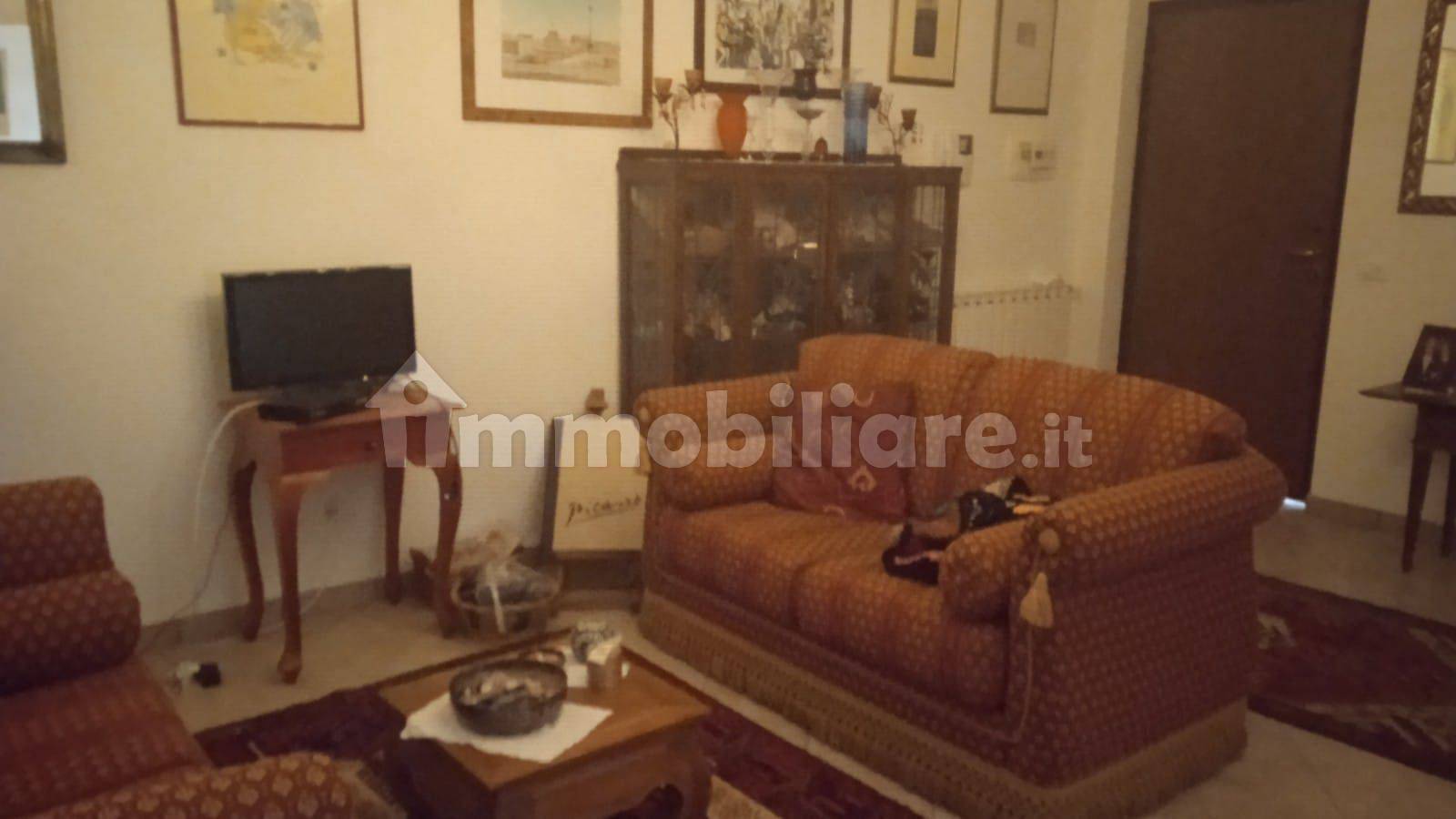 Trilocale via Fontanelle, Casali, Poggio Nativo