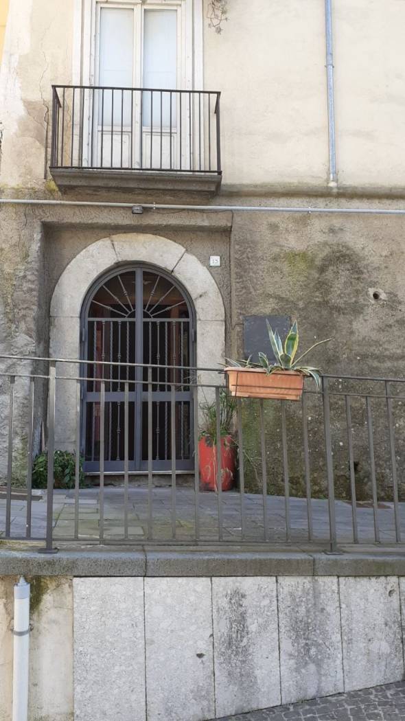 Locale commerciale in Vendita