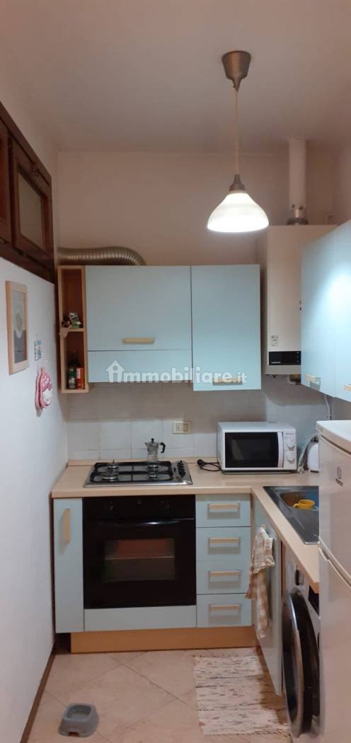 Trilocale piazza Broletto, Centro, Mantova