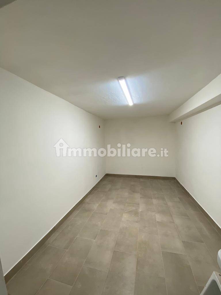 Magazzino - Deposito in Vendita