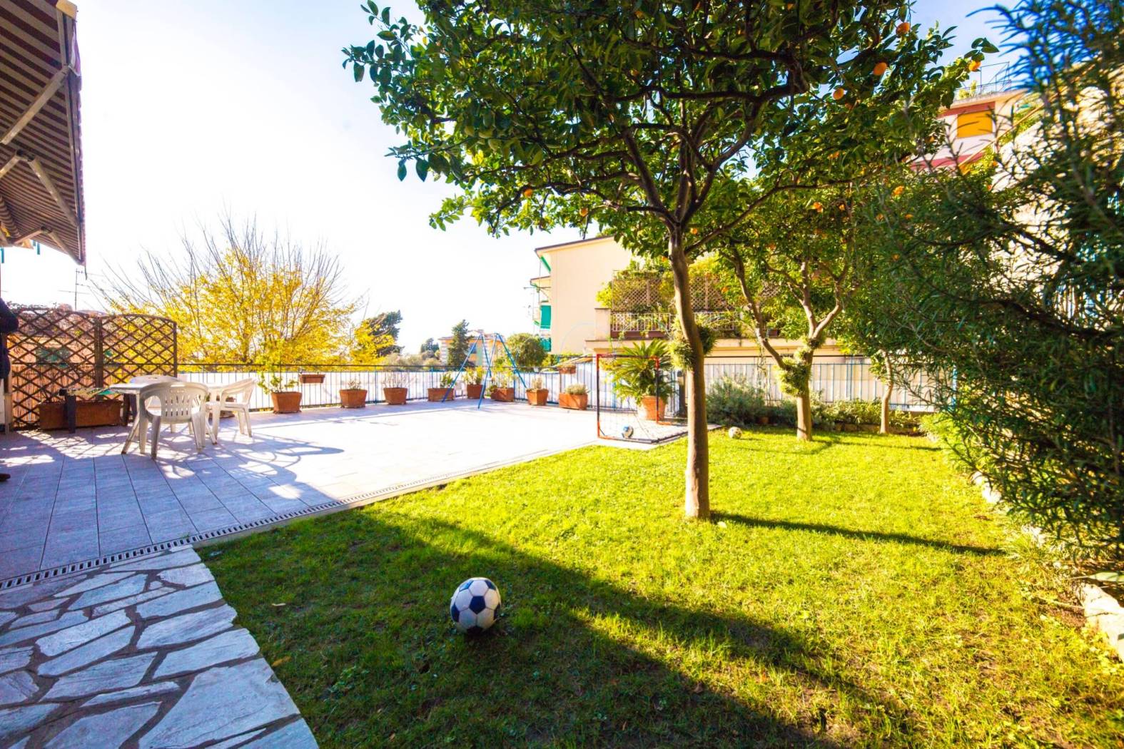 Quadrilocale viale Colle Fiorito, Centro, Pieve Ligure