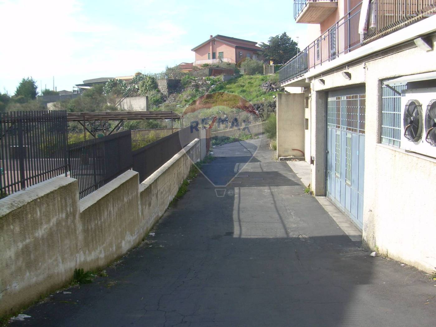 Locale commerciale in Vendita