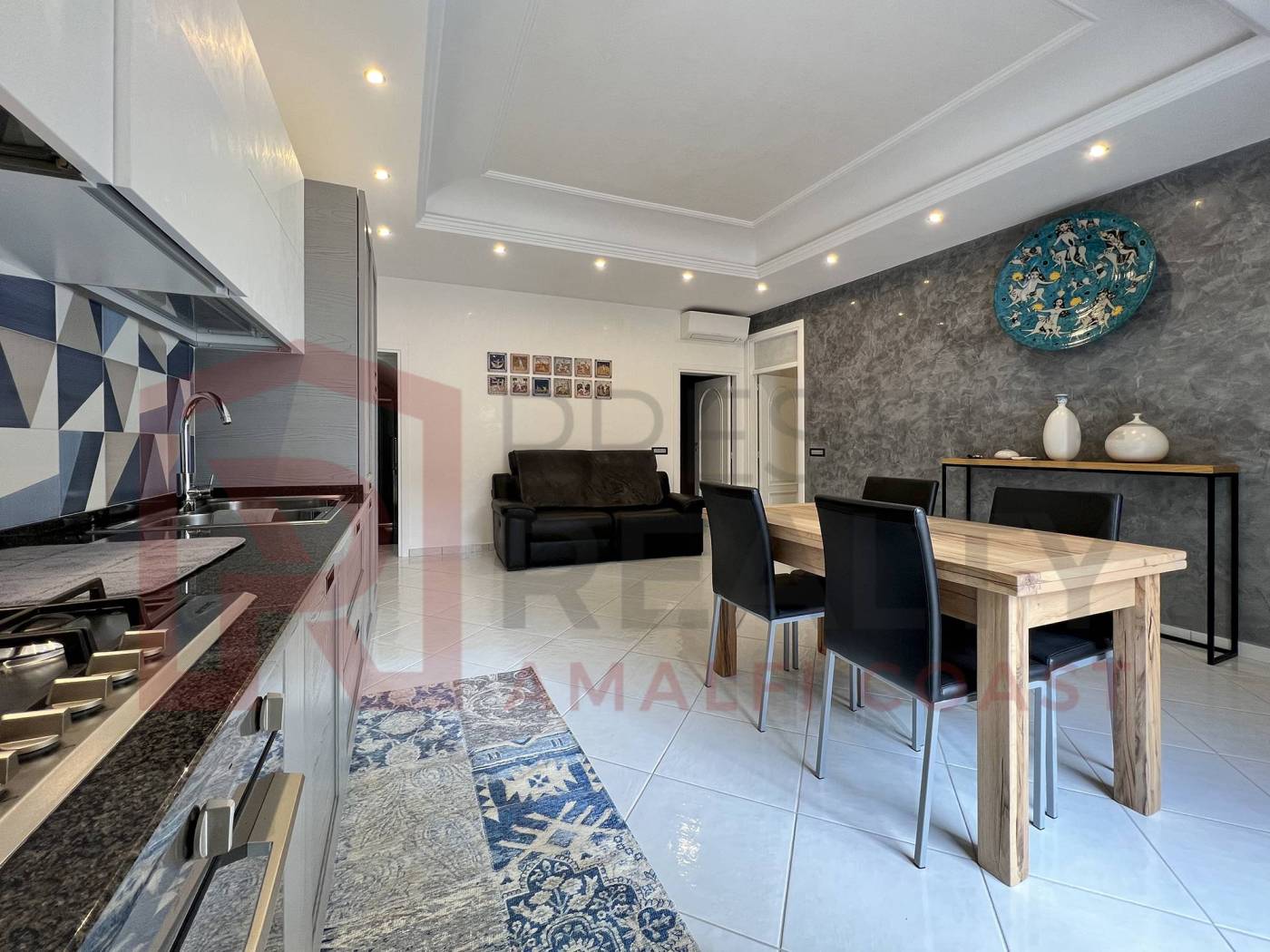 Quadrilocale ottimo stato, primo piano, Centro, Amalfi