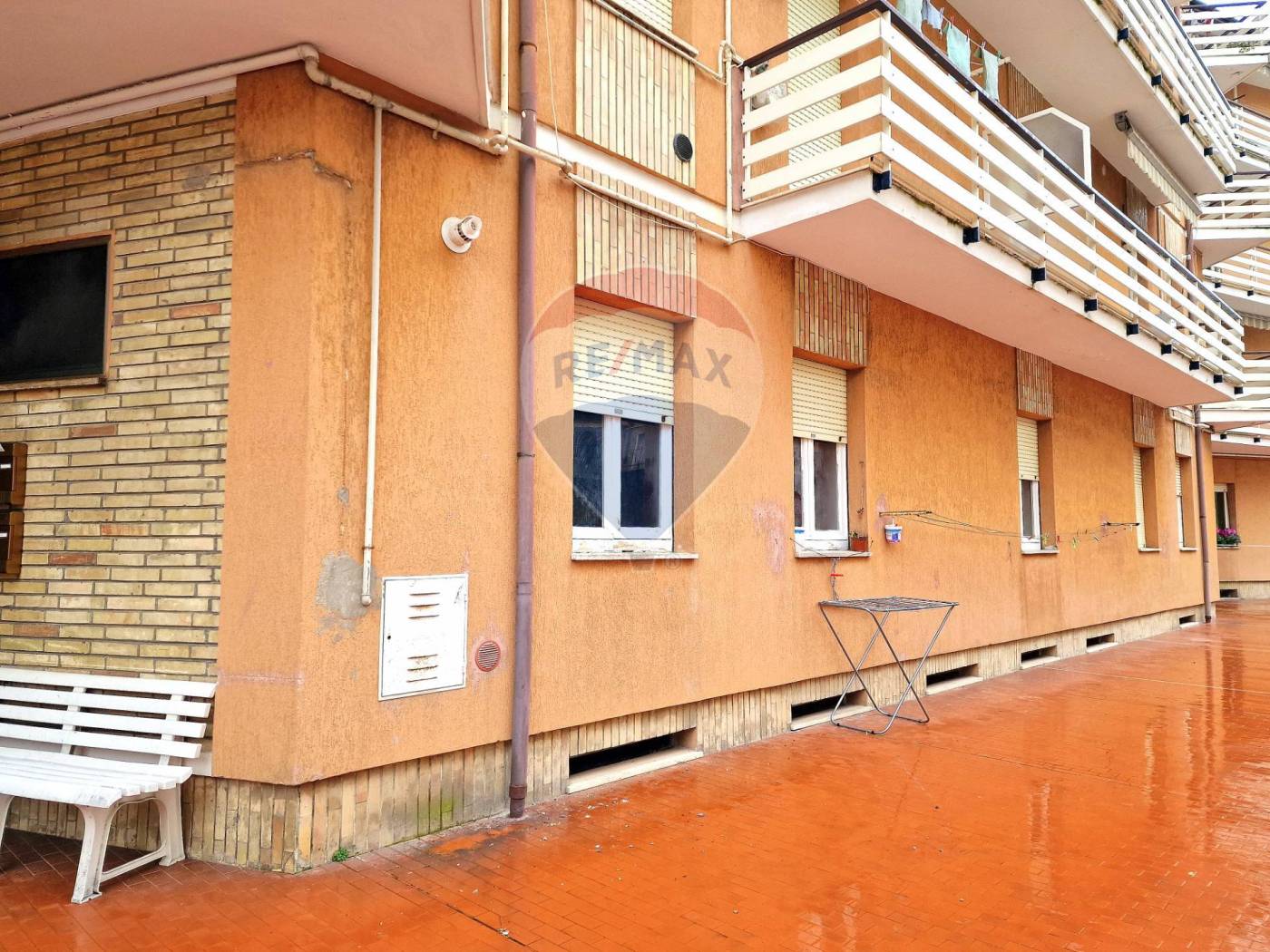 Appartamento da ristrutturare, piano terra, Centro, Recanati