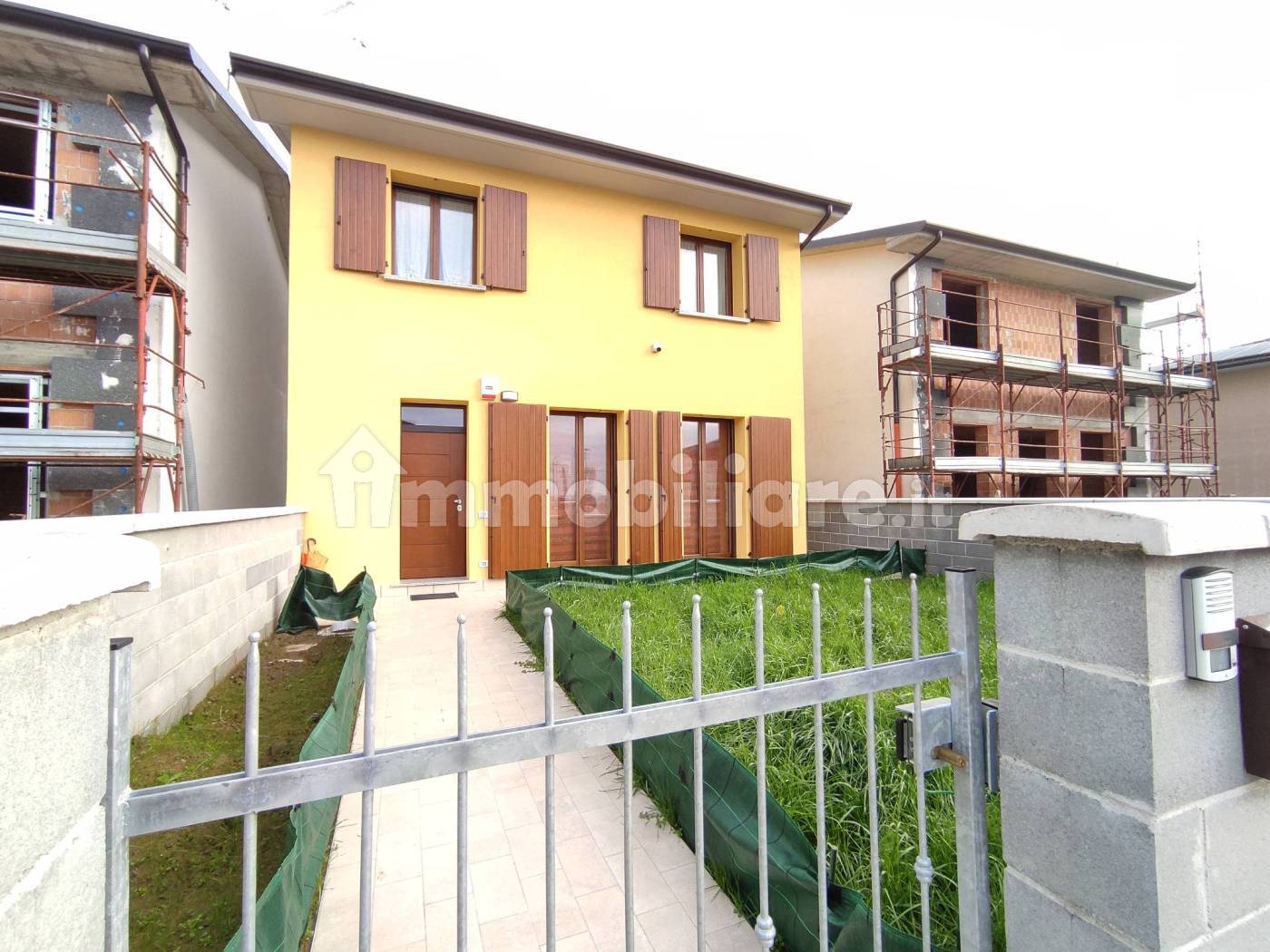 Villa unifamiliare, nuova, 140 m², Centro, Pieve d'Olmi