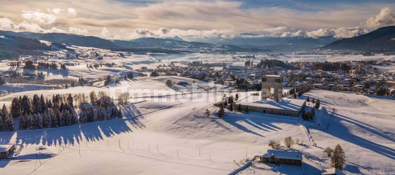 Posto auto - moto in Vendita
