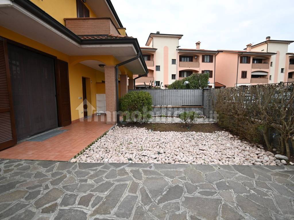 Vendita Villa a schiera in via Privata Giuseppe Verdi 20 San Zenone al ...