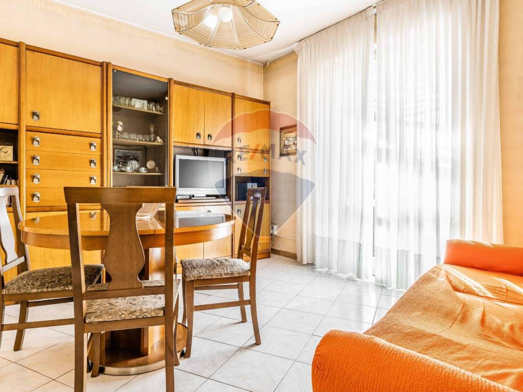 Vendita Appartamento Busto Arsizio. Bilocale in via Collodi 4. Buono ...