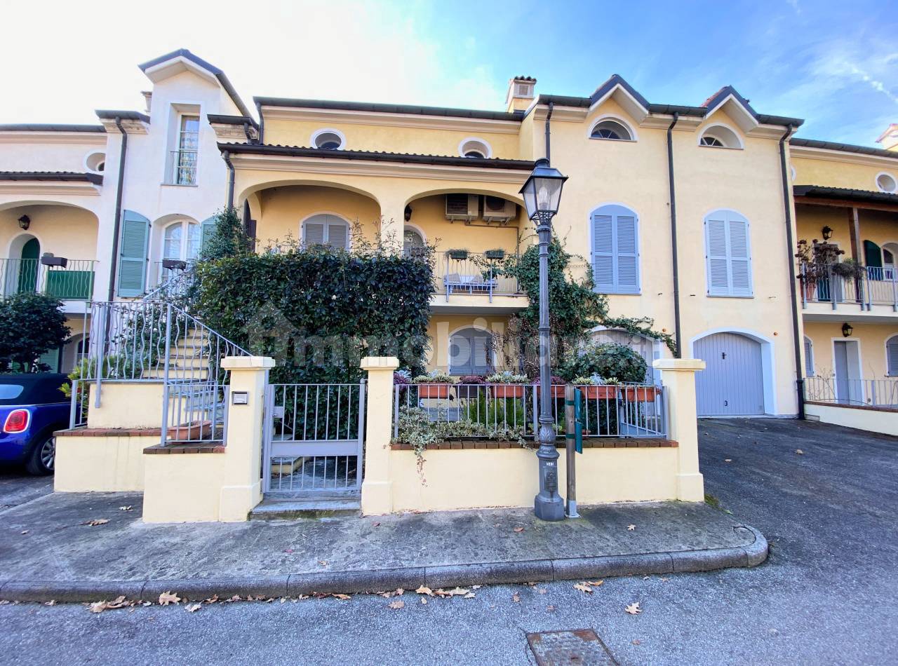 Appartamento via San Isidoro 1, Bogogno