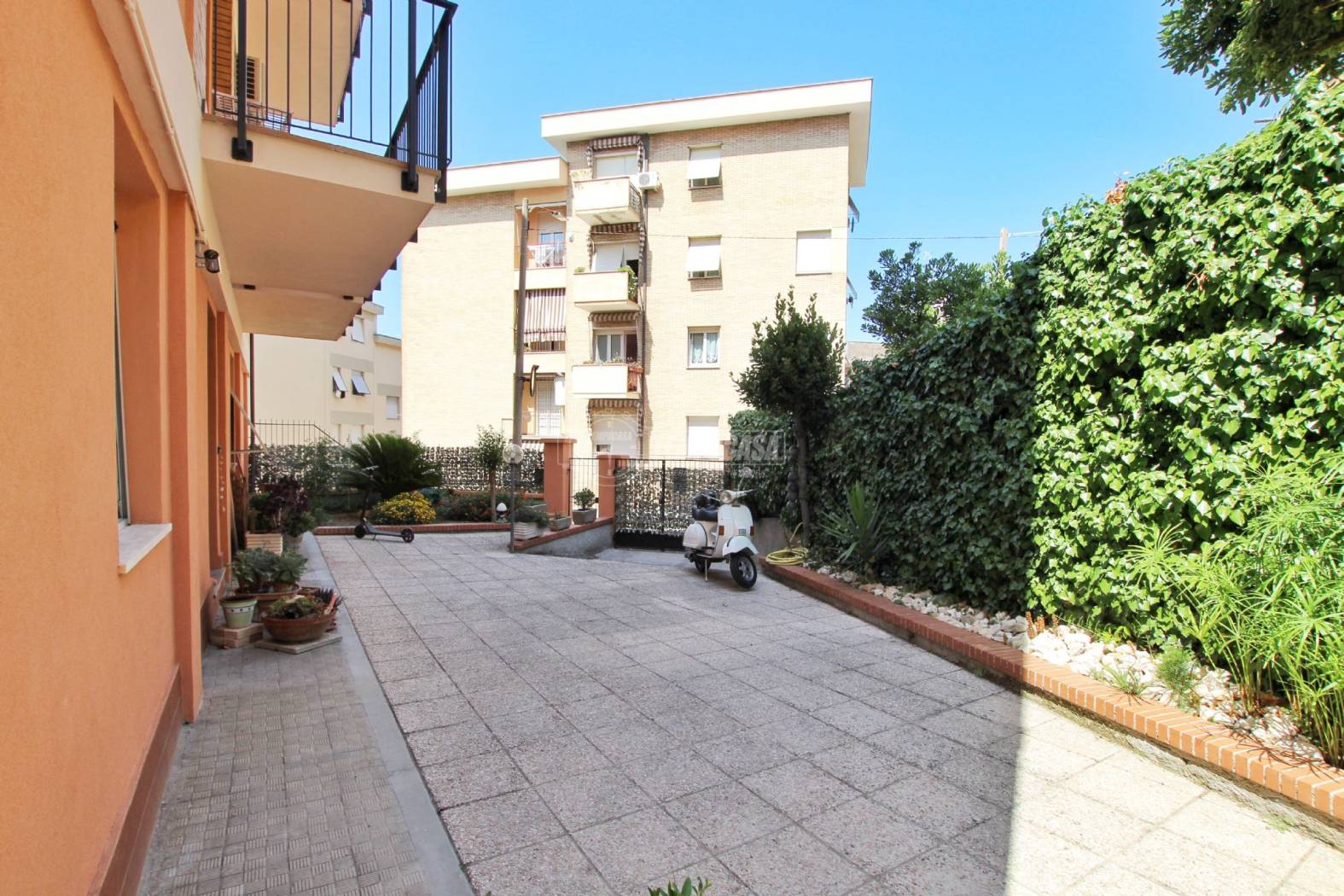 Trilocale via Cingoli, Le Grazie, Ancona