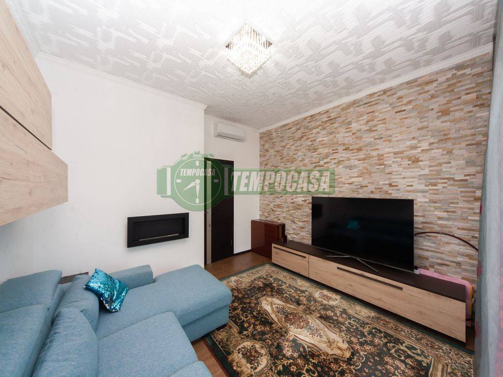 Bilocale via Fratelli Cervi 59, Desio