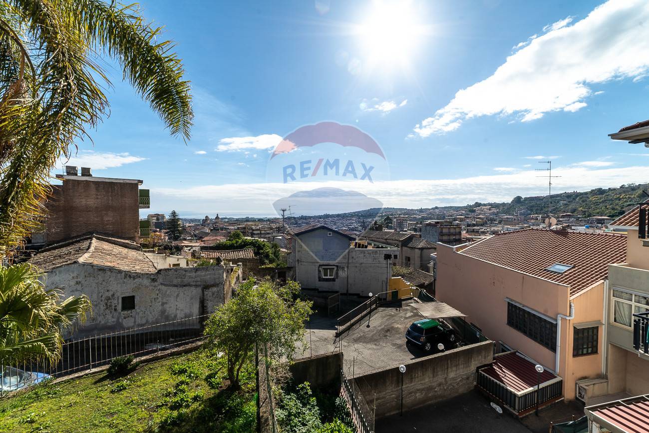 Trilocale via Turi D&#x27;Agostino 145, Centro, Aci Catena