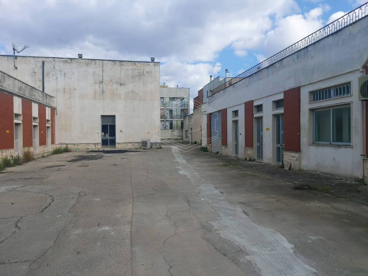 Locale commerciale in Vendita