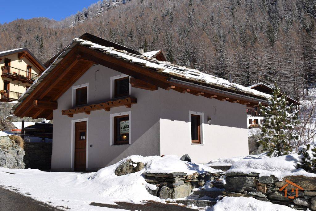 Villa unifamiliare Strada Regionale della Valle d'Ayas, Saint Jacques, Ayas