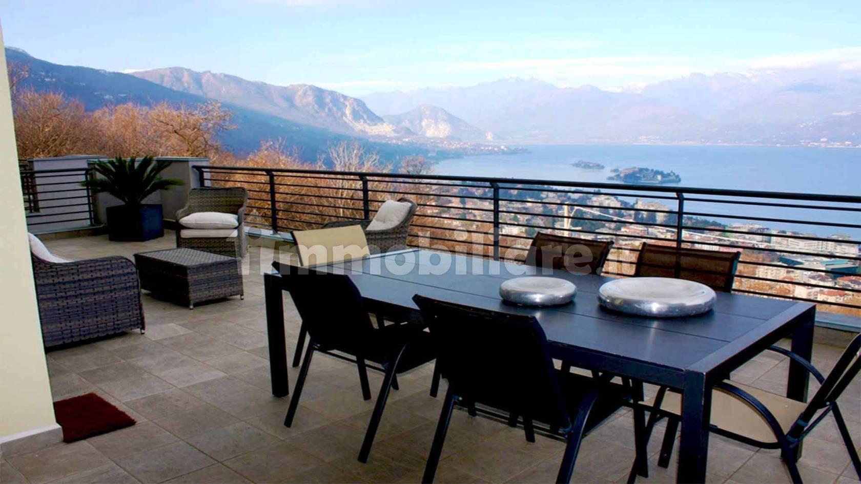 Trilocale via Case Sparse, Centro, Stresa