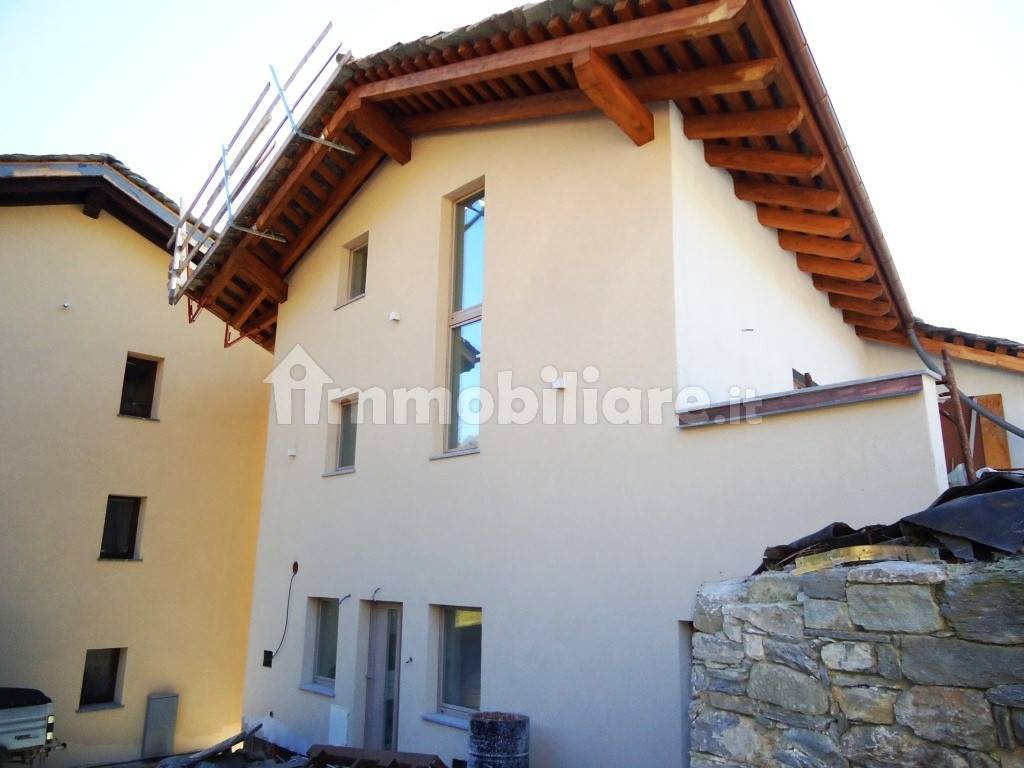 Trilocale Località Tache, Saint-Pierre