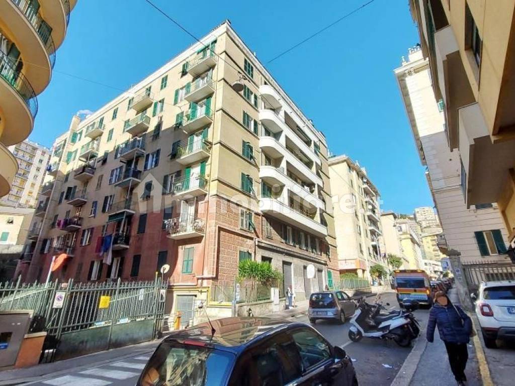 Vendita Appartamento Genova. Bilocale in via Donghi. Ottimo stato ...